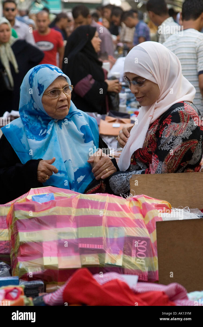 Tripoli libya street scene women hi-res stock photography and images ...