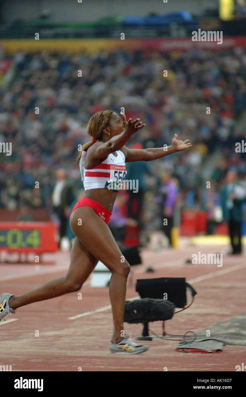 Ashia hansen triple jump hi-res stock photography and images - Alamy