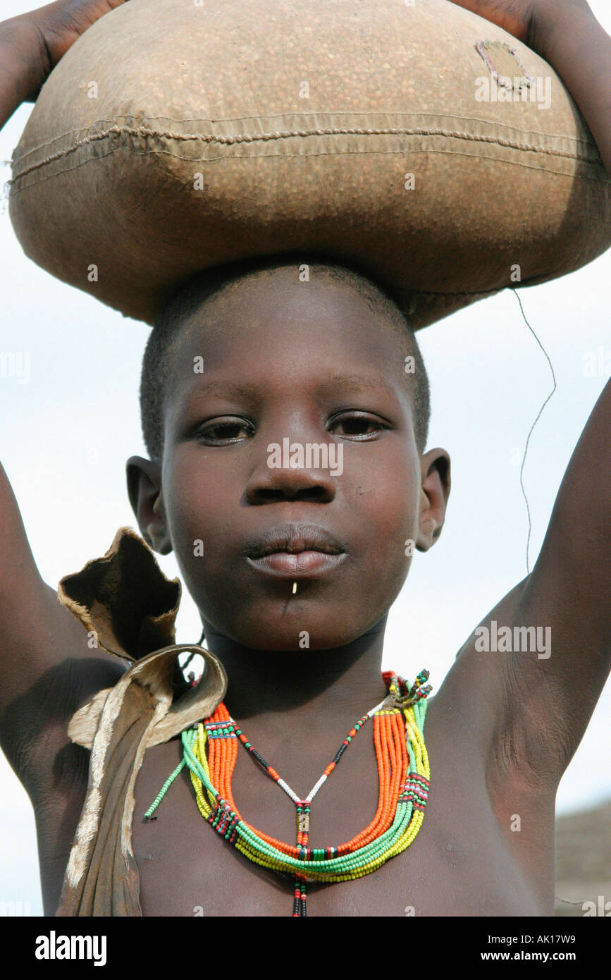 Toposa girl / Nyanyagachor Stock Photo - Alamy