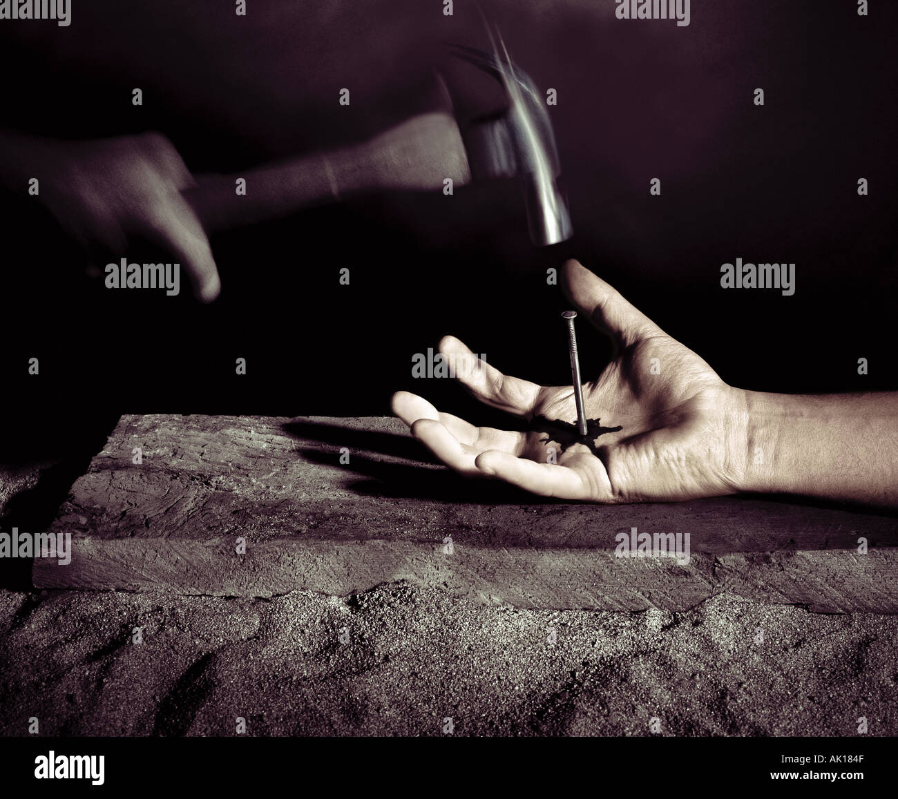 Blood hand hammer hi-res stock photography and images - Alamy