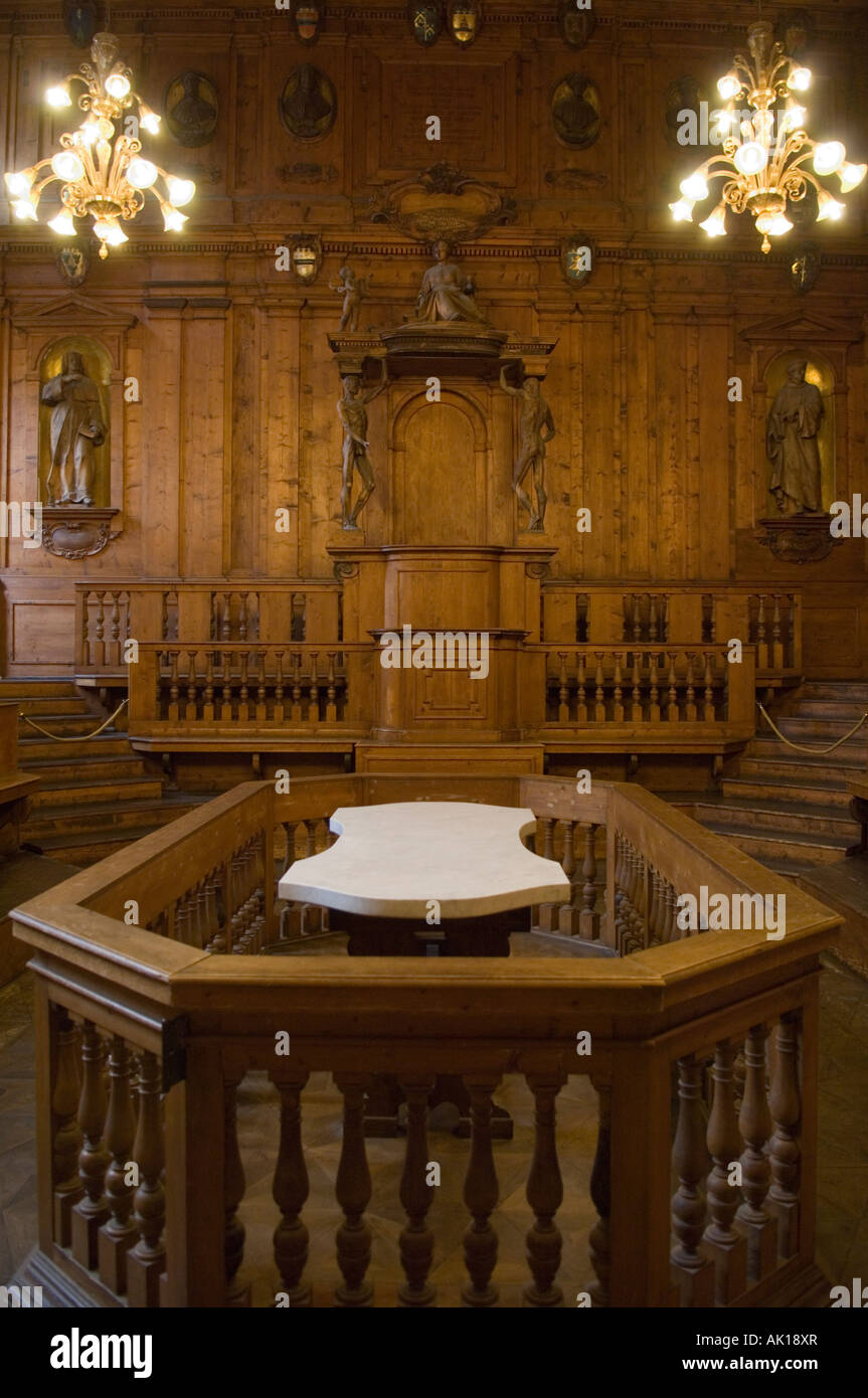 Anatomical theatre hi-res stock photography and images - Alamy