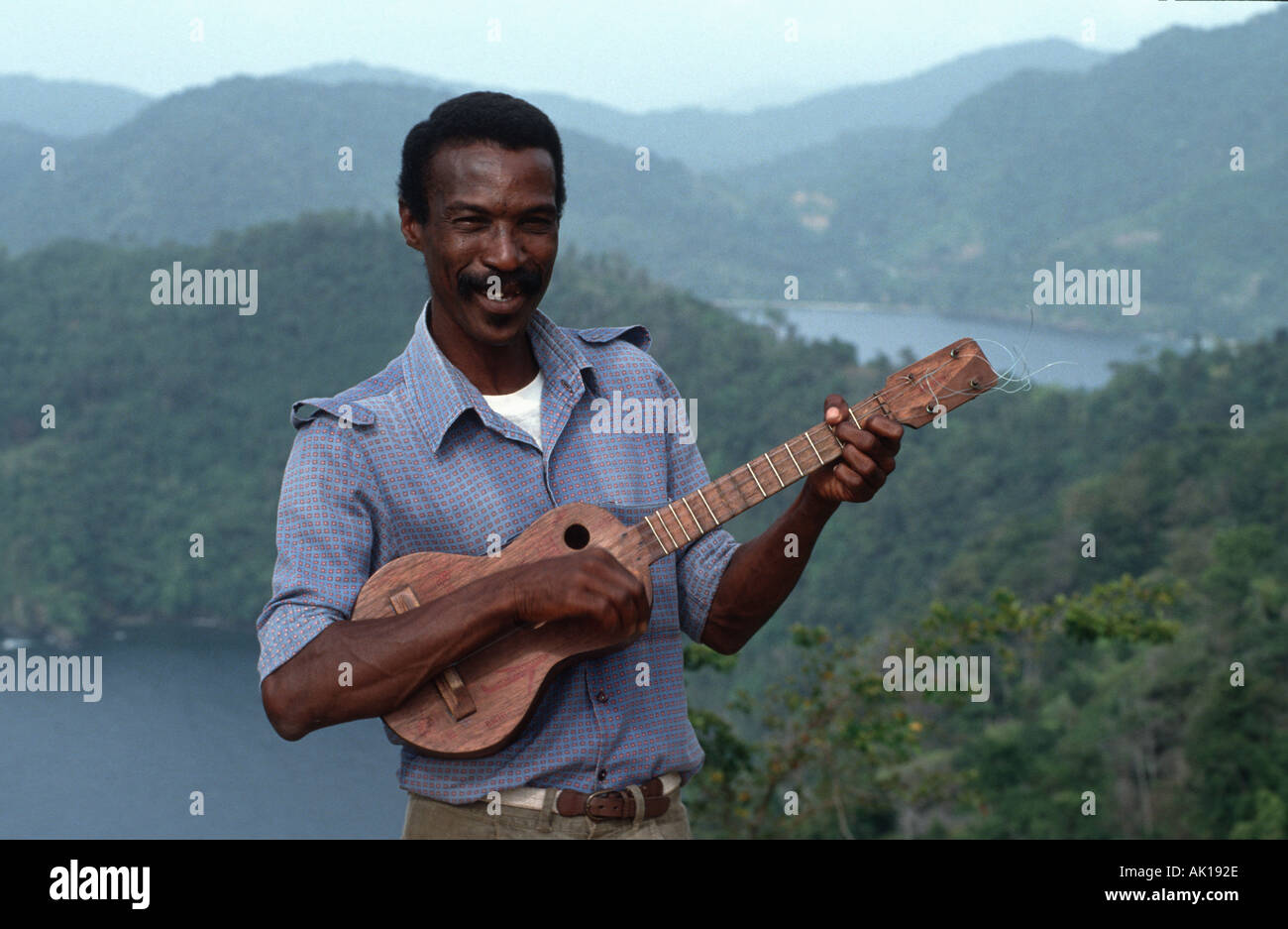 Trinidad and tobago instrument hi-res stock photography and images - Alamy