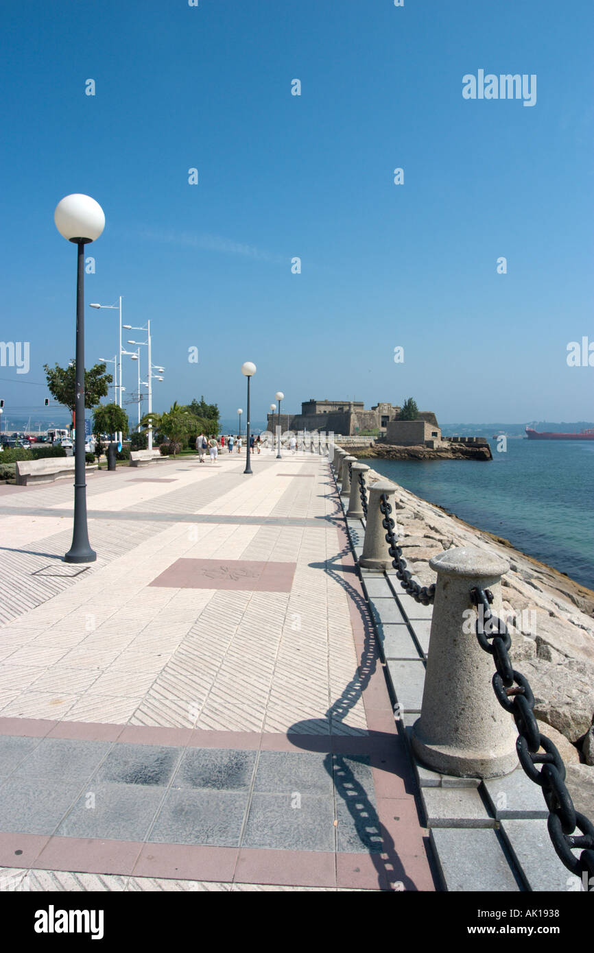 Paseo maritimo hi-res stock photography and images - Alamy