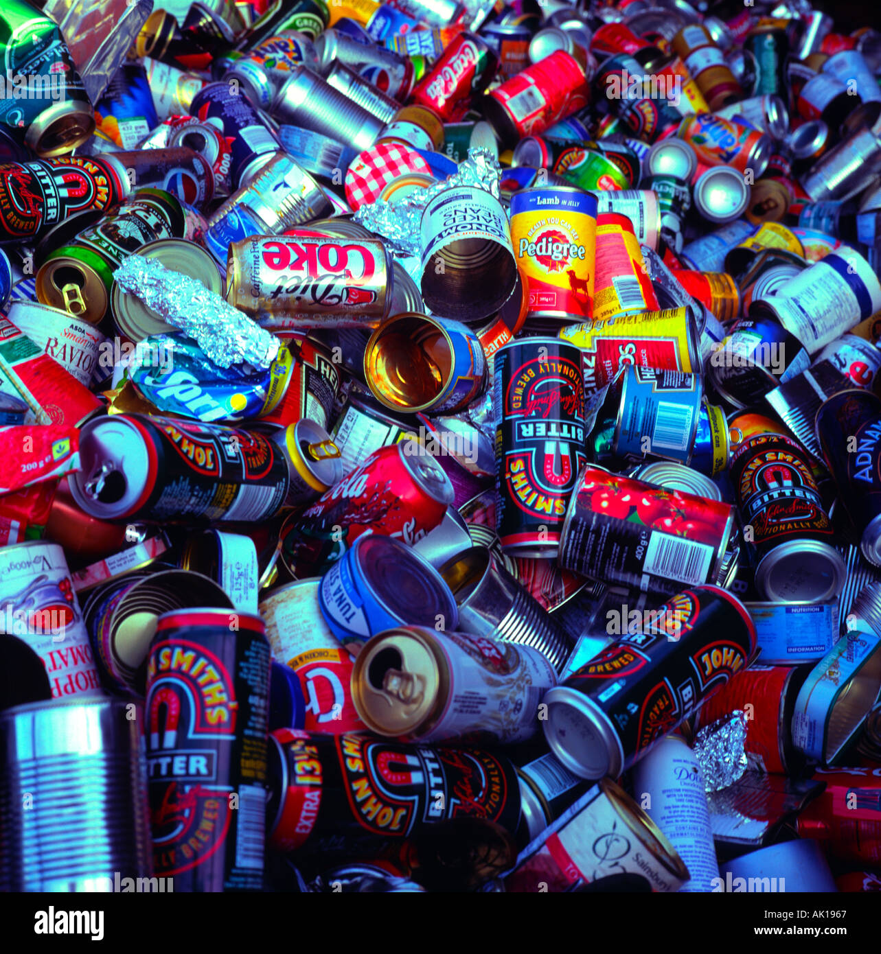 Aluminium and steel cans for recycling Stock Photo - Alamy