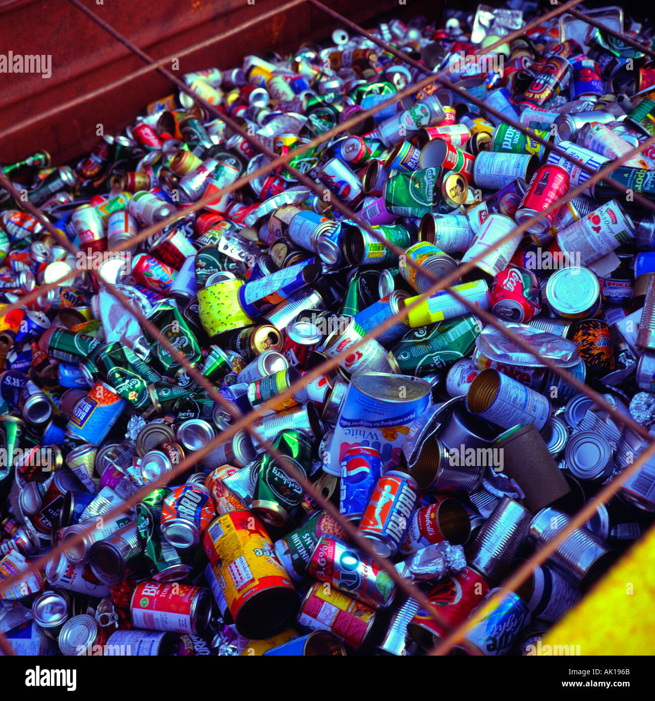 Aluminium and steel cans for recycling Stock Photo - Alamy