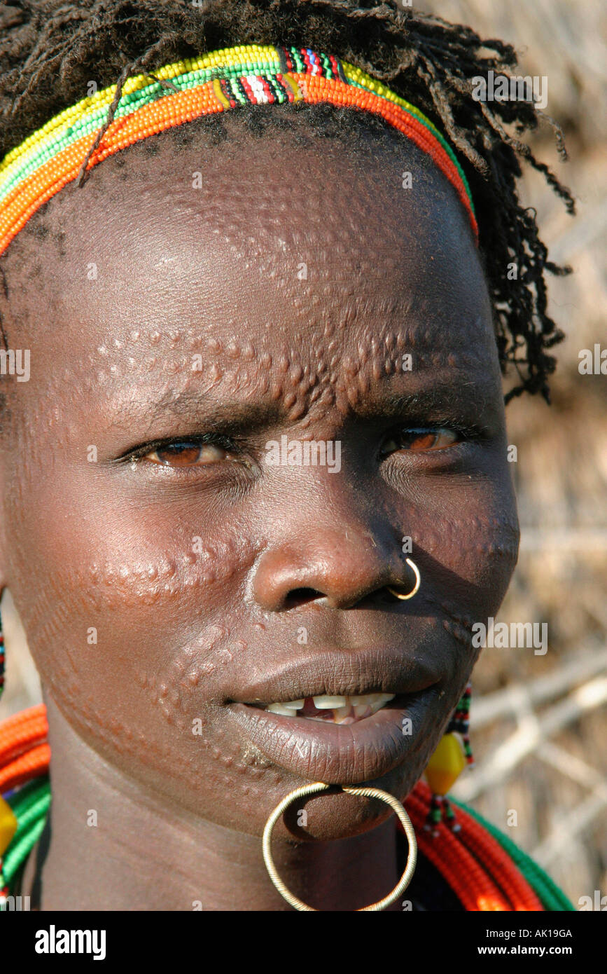 Toposa woman with scars hi-res stock photography and images - Alamy