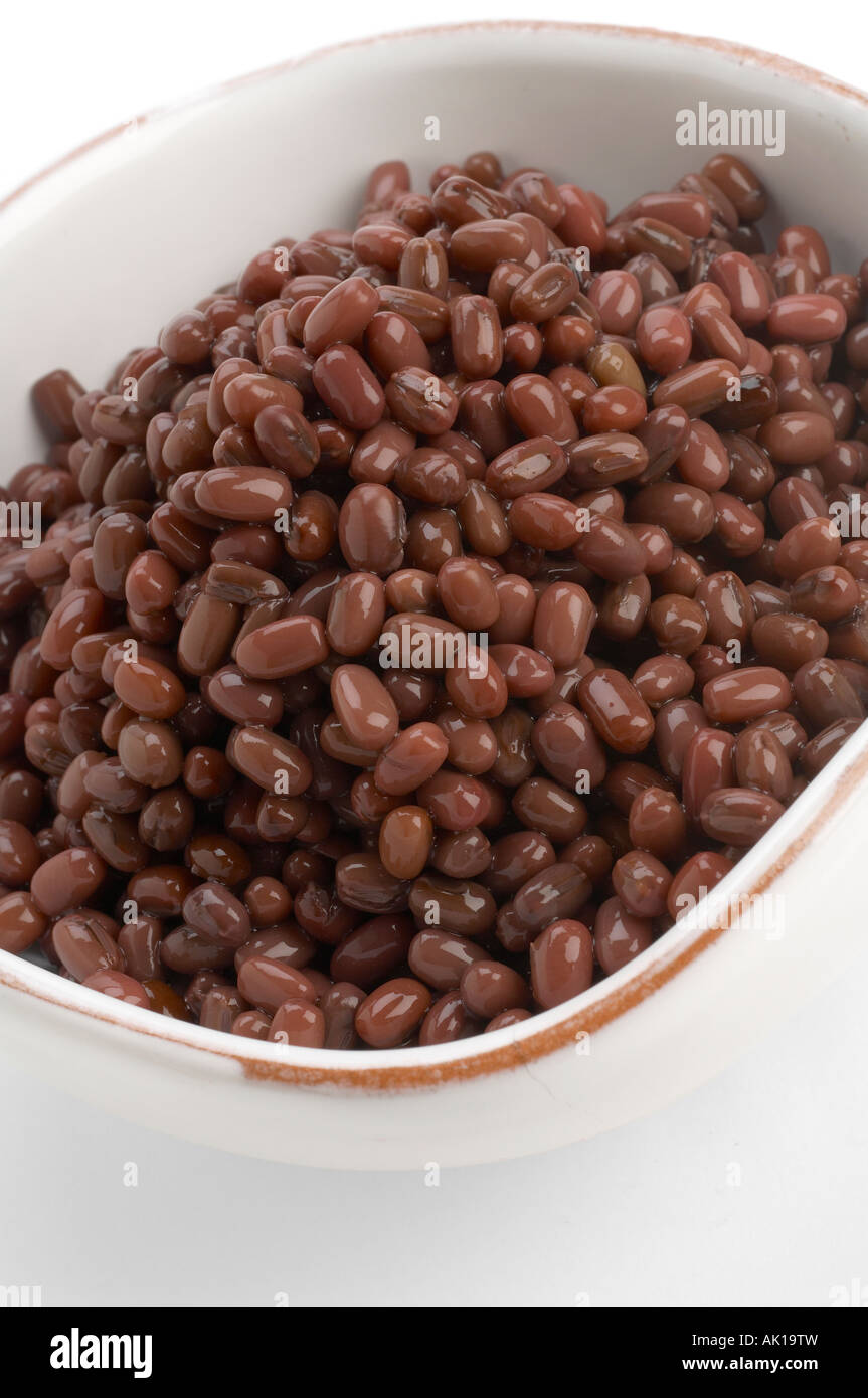Bowl of aduki beans Stock Photo - Alamy
