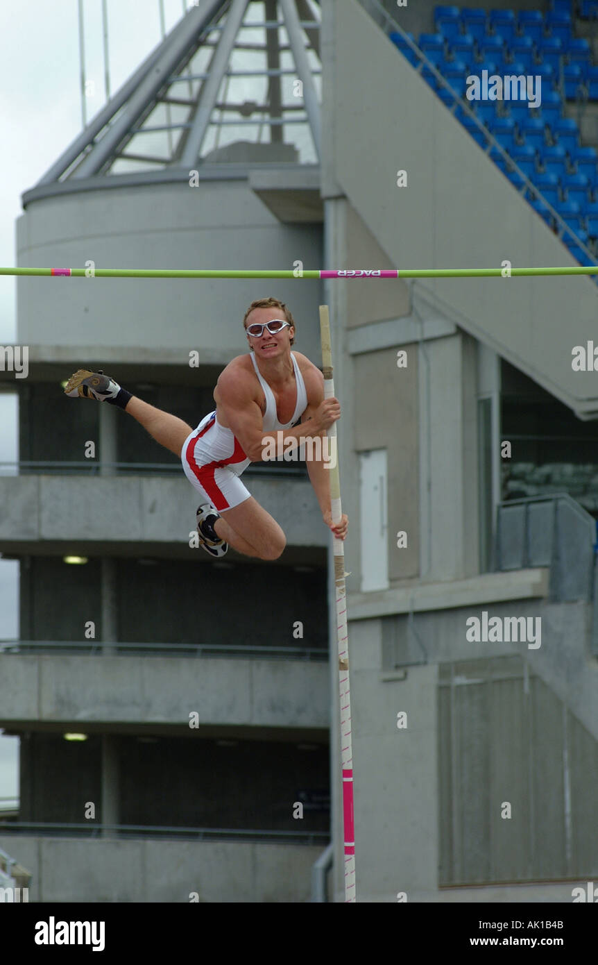 MENS POLE VAULT Stock Photo - Alamy