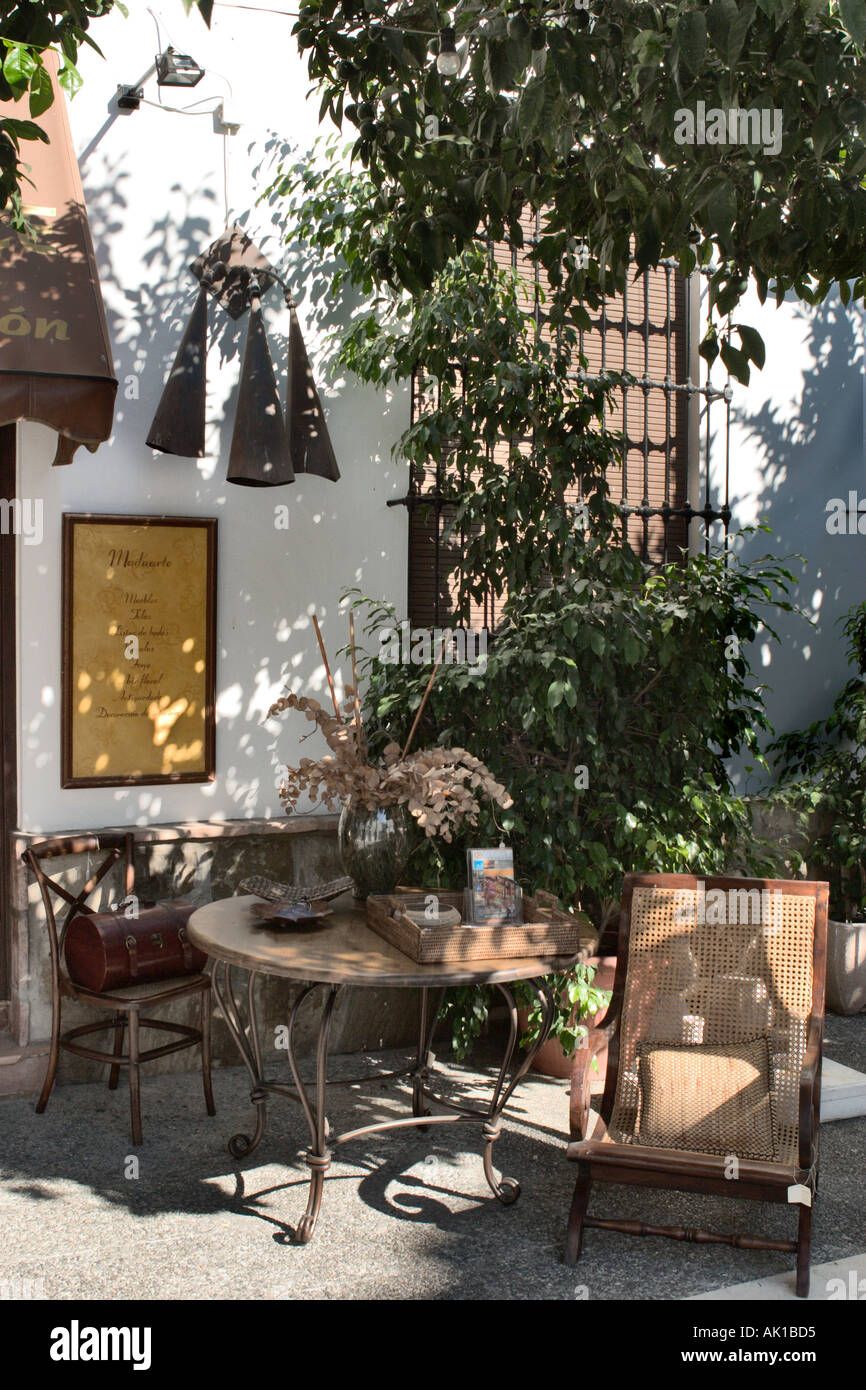 Shop spain spanish town hi-res stock photography and images - Alamy