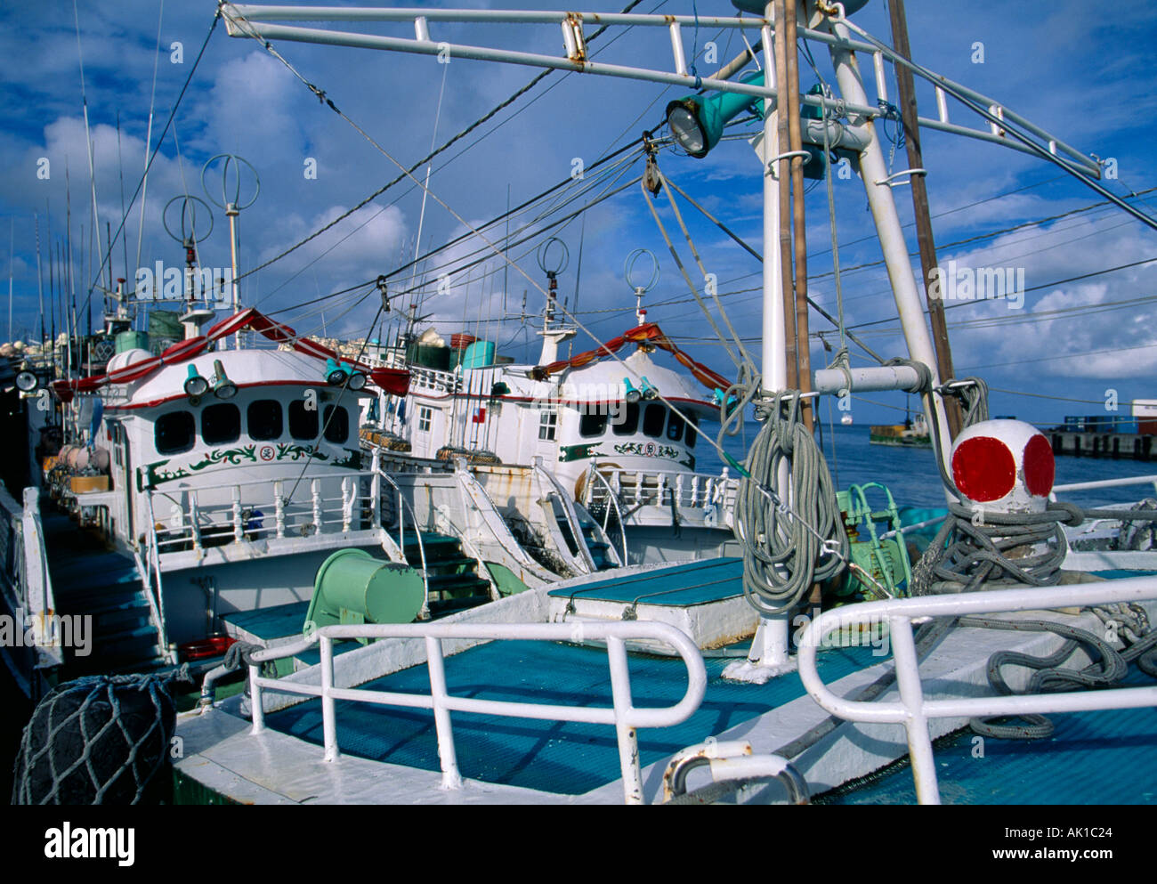 Long line fishing vessel hi-res stock photography and images - Alamy