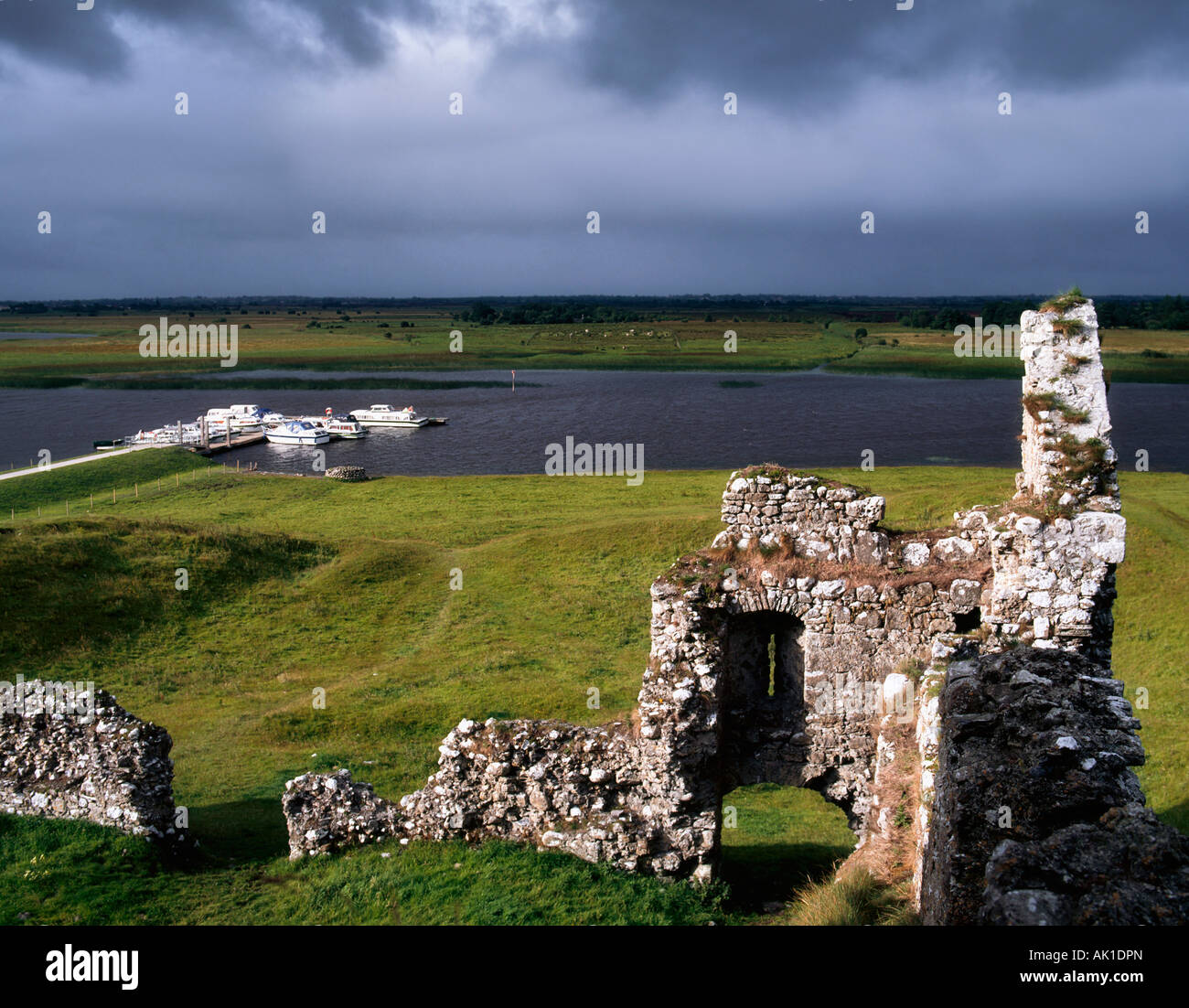 Clonmacnoise water hi-res stock photography and images - Alamy