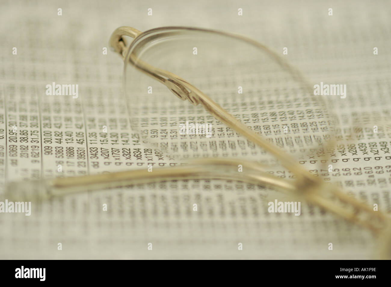 Gold rimmed spectacles hi-res stock photography and images - Alamy