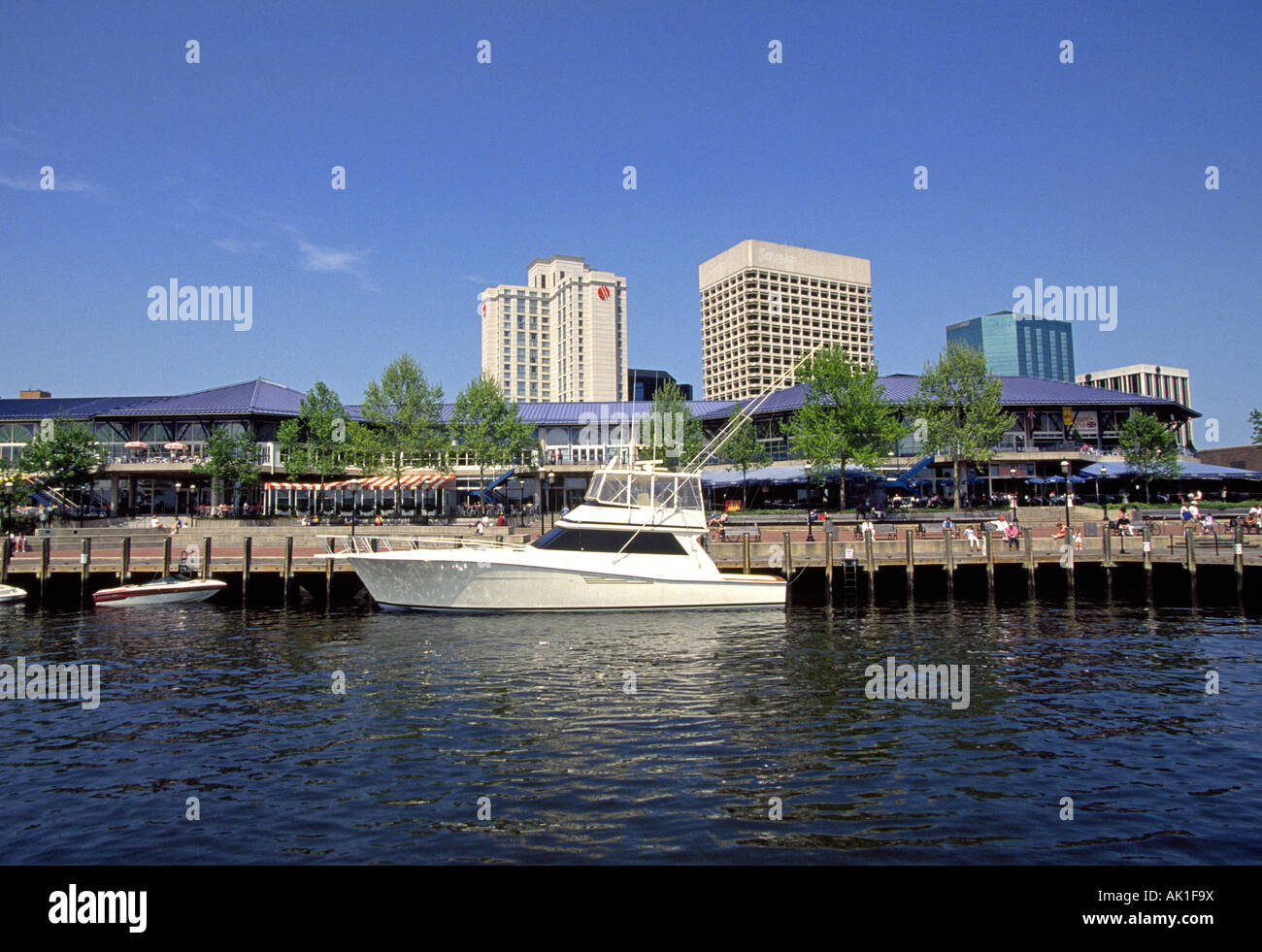 Norfolk virginia skyline hi-res stock photography and images - Alamy
