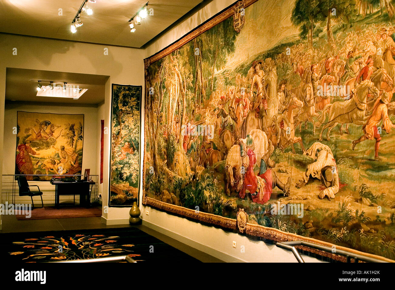 Brussels Bruxelles Place de grand sablon antiques market grote zavel ...