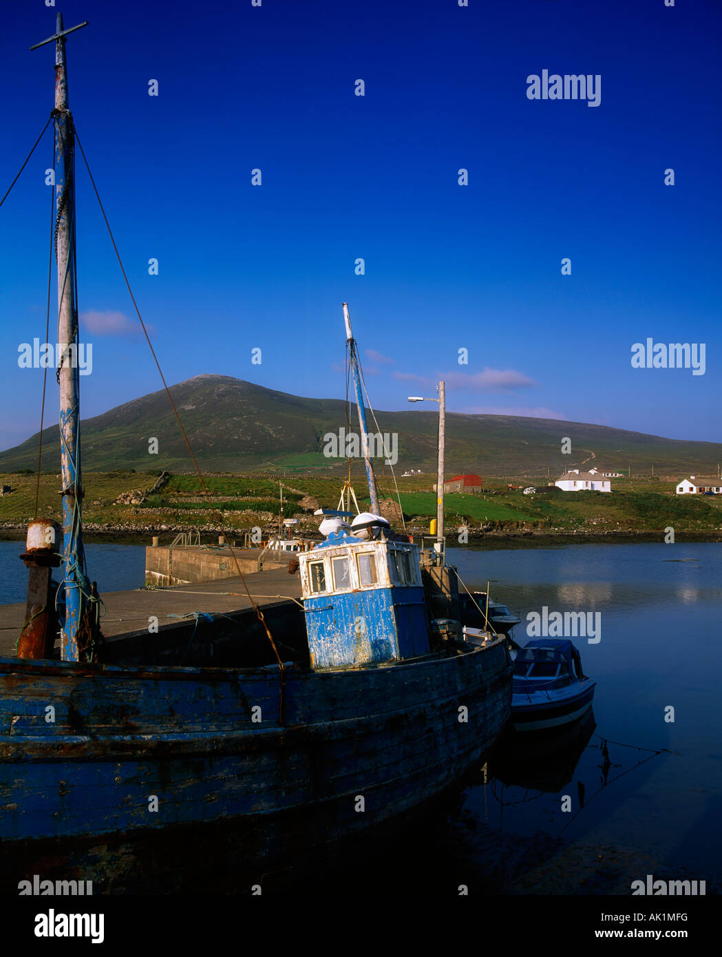 Rusted boat in co mayo hi-res stock photography and images - Alamy