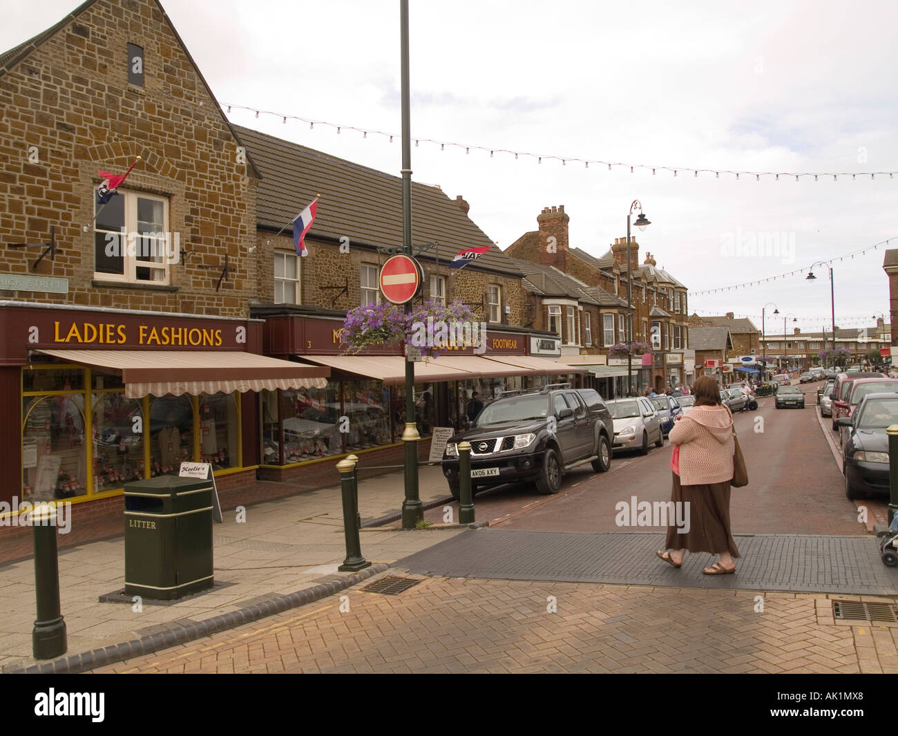 Hunstanton high street norfolk uk hi-res stock photography and images ...