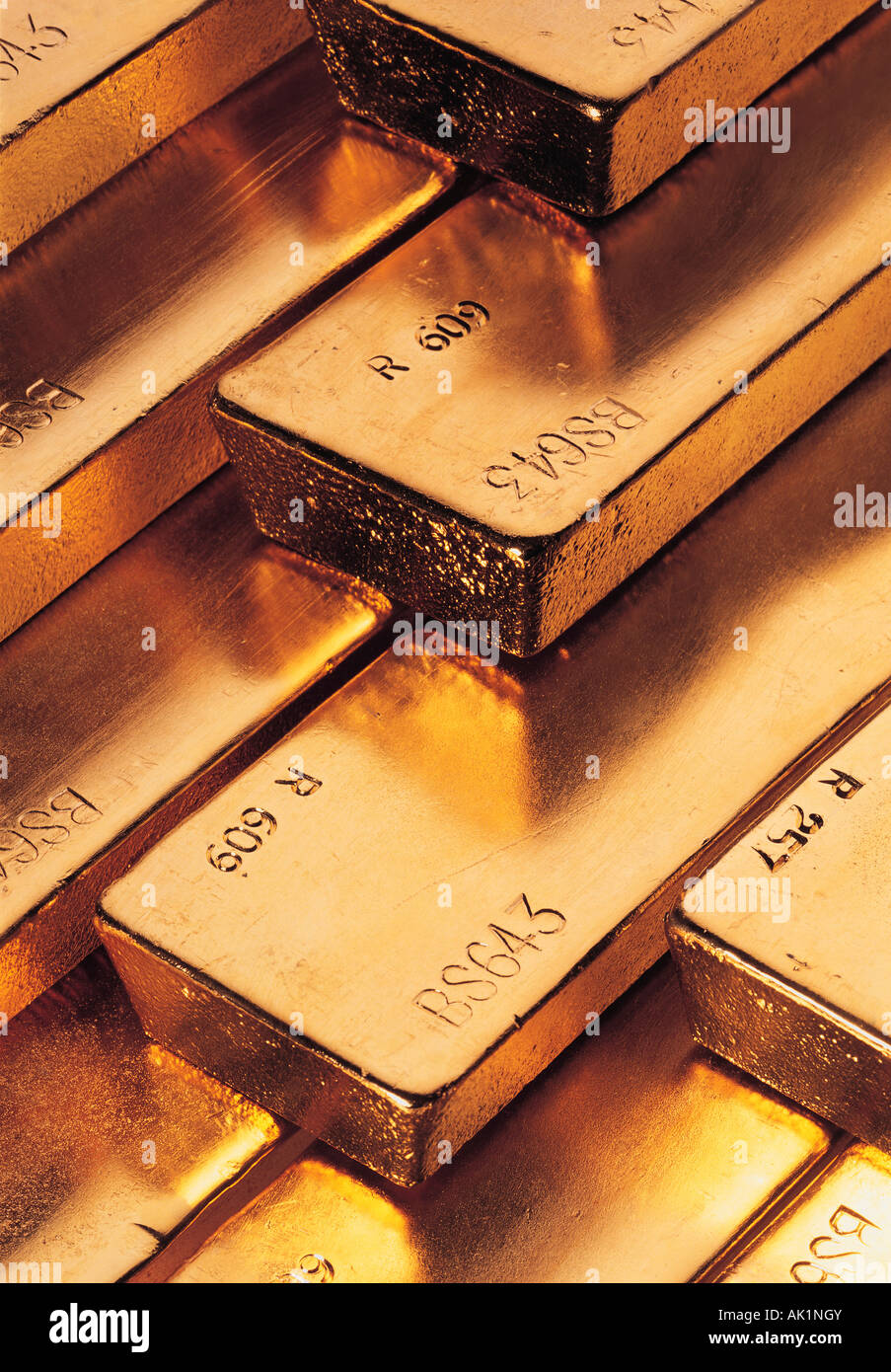 Close up stacked gold bars hi-res stock photography and images - Alamy
