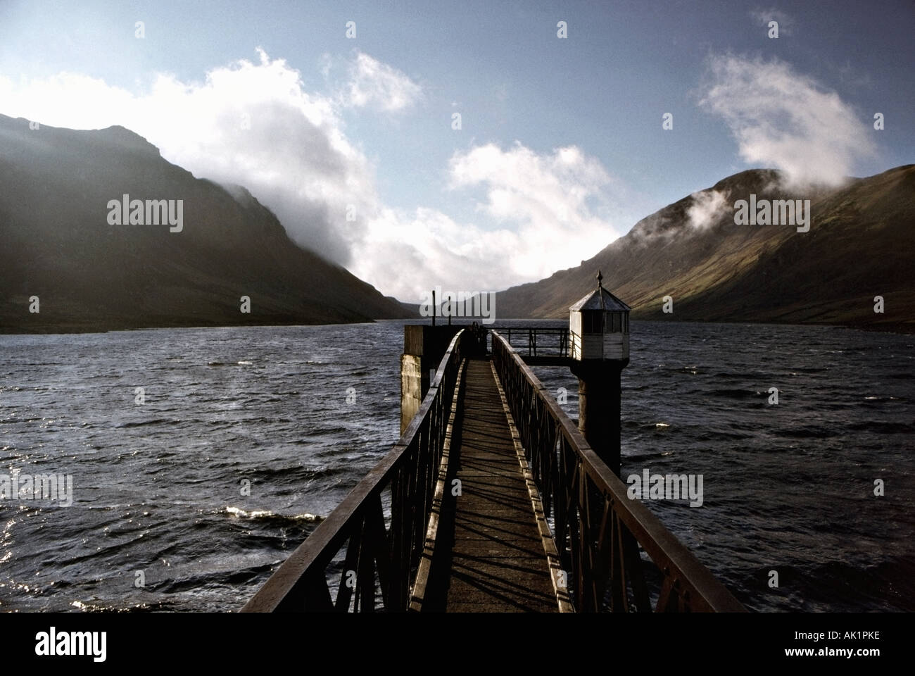 Dam on Llyn Cowlyd Snowdonia National Park North Wales Stock Photo - Alamy