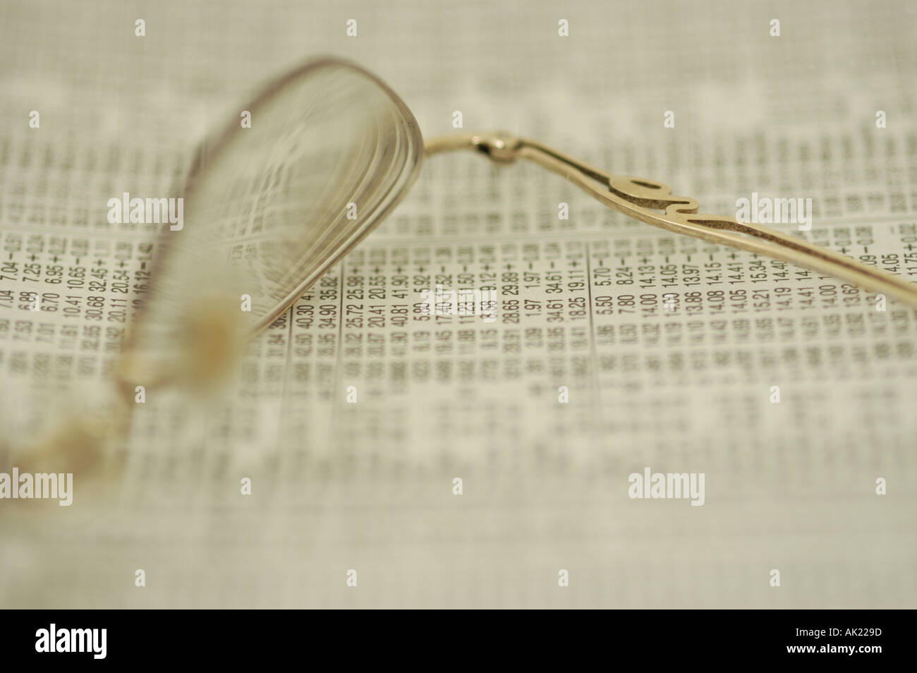 Goldrimmed hi-res stock photography and images - Alamy