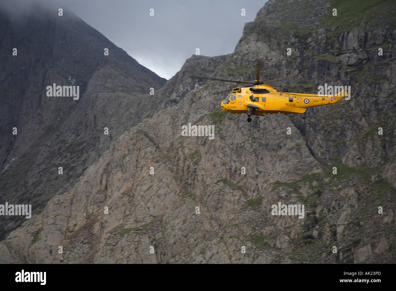 Raf mountain rescue hi-res stock photography and images - Alamy
