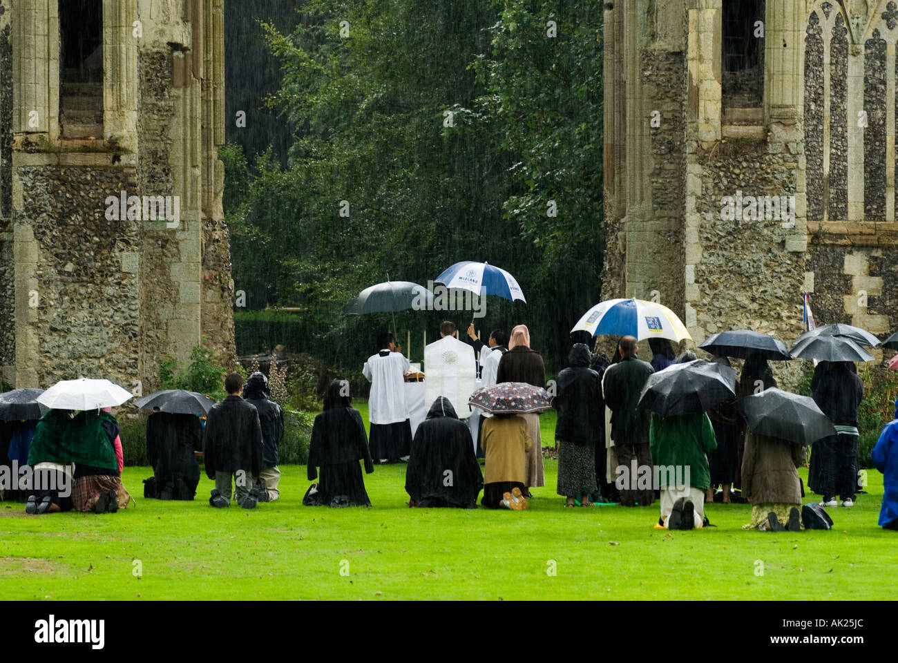 Walsingham Pilgrimage UK. Roman Catholic Mass is held amongst the ruins ...