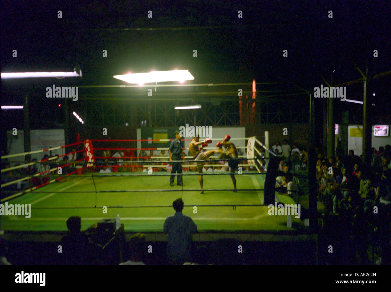 South thailand boxing hi-res stock photography and images - Alamy