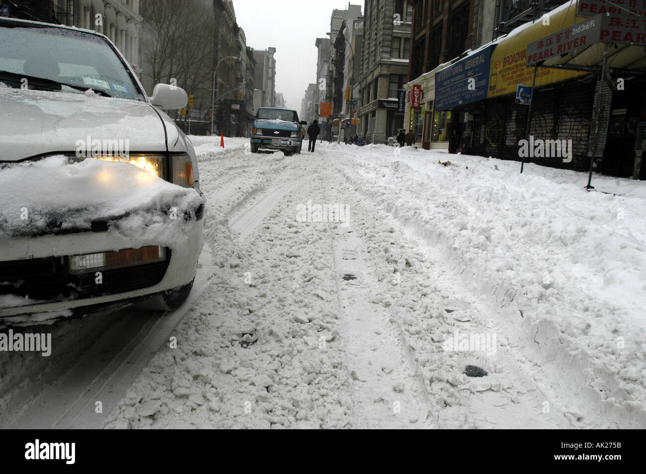 NY Soho Winter street scene snow horizontal Stock Photo - Alamy