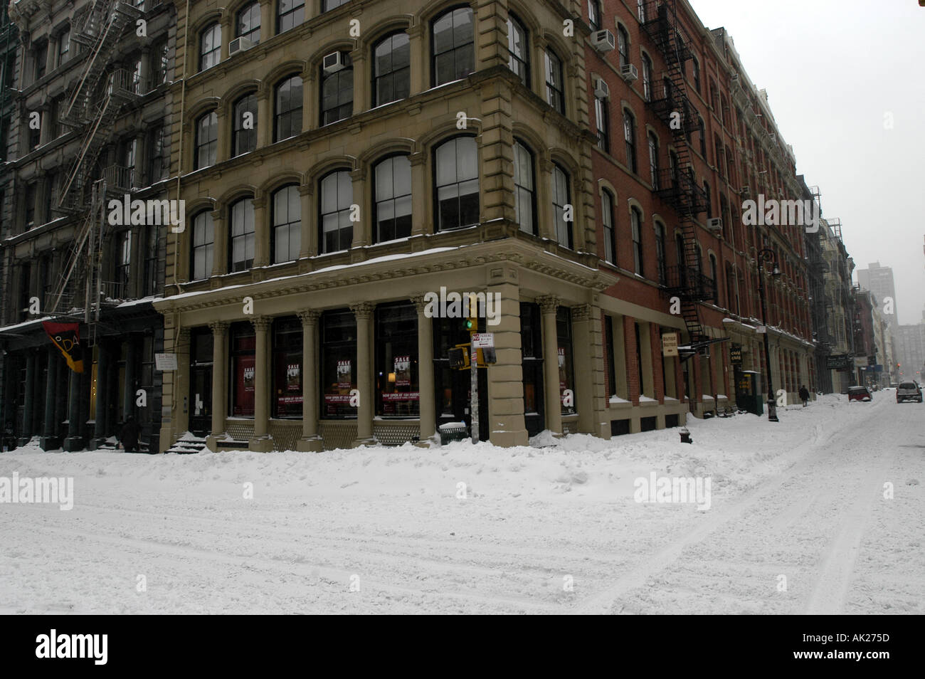 NY Soho Winter street scene snow horizontal Stock Photo - Alamy