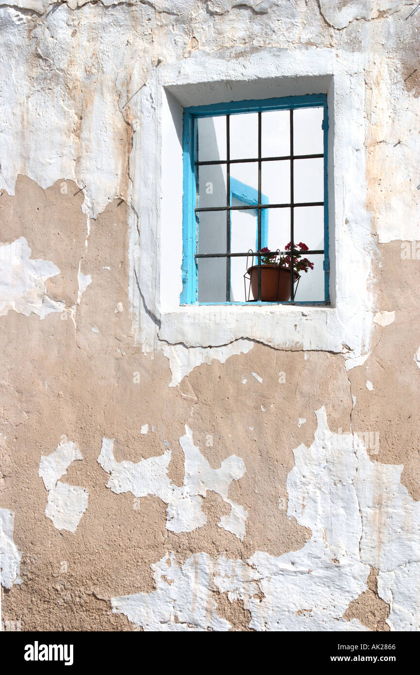 Spanish house window hi-res stock photography and images - Alamy