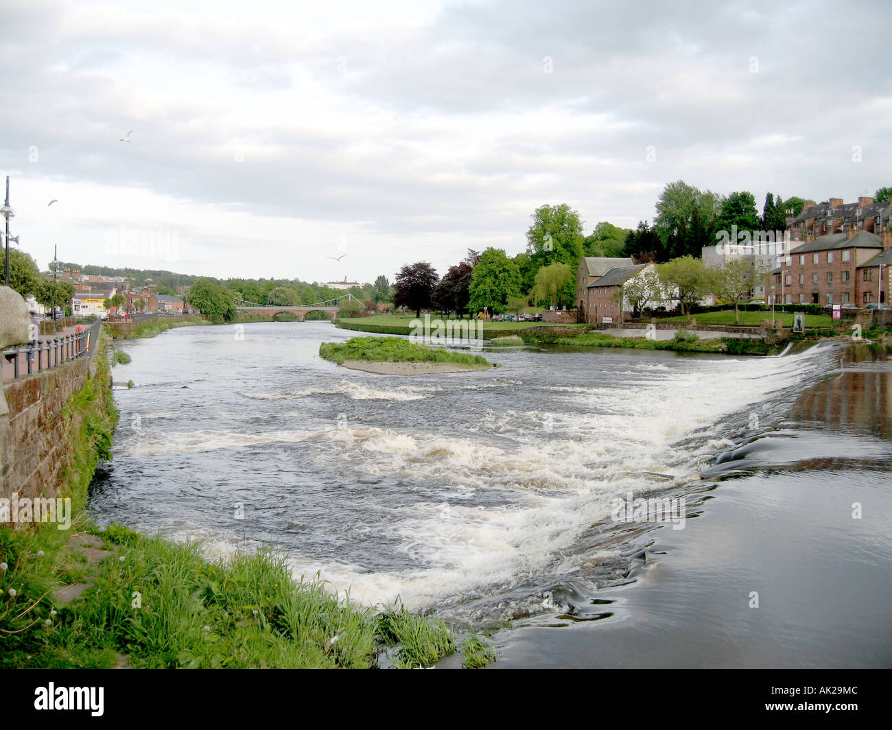 Dumfries Weir Scotland -1 Stock Photo - Alamy