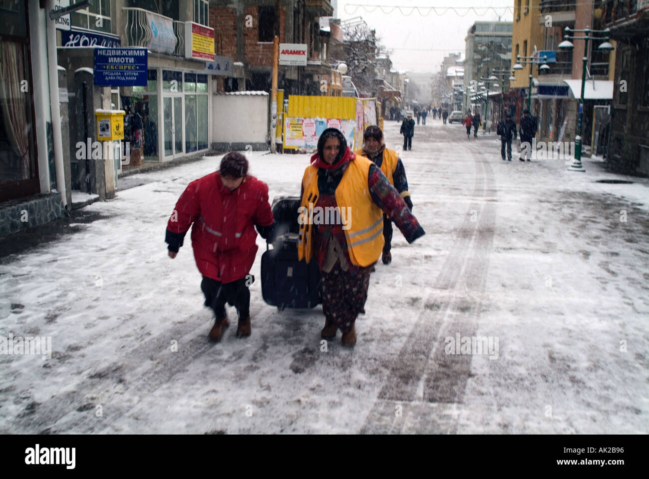 Dragging a cart hi-res stock photography and images - Alamy