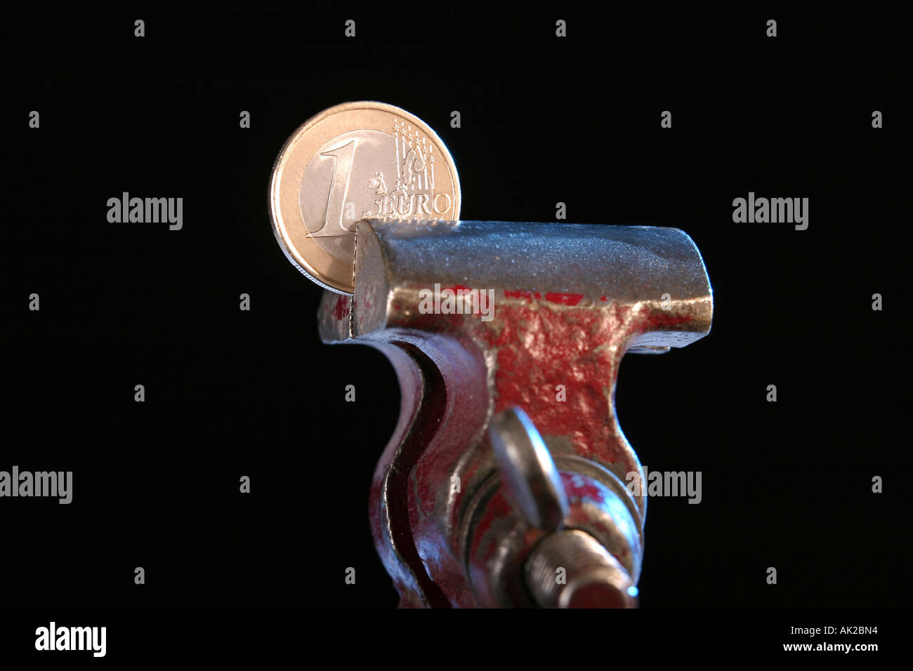 Vice pressure hi-res stock photography and images - Alamy