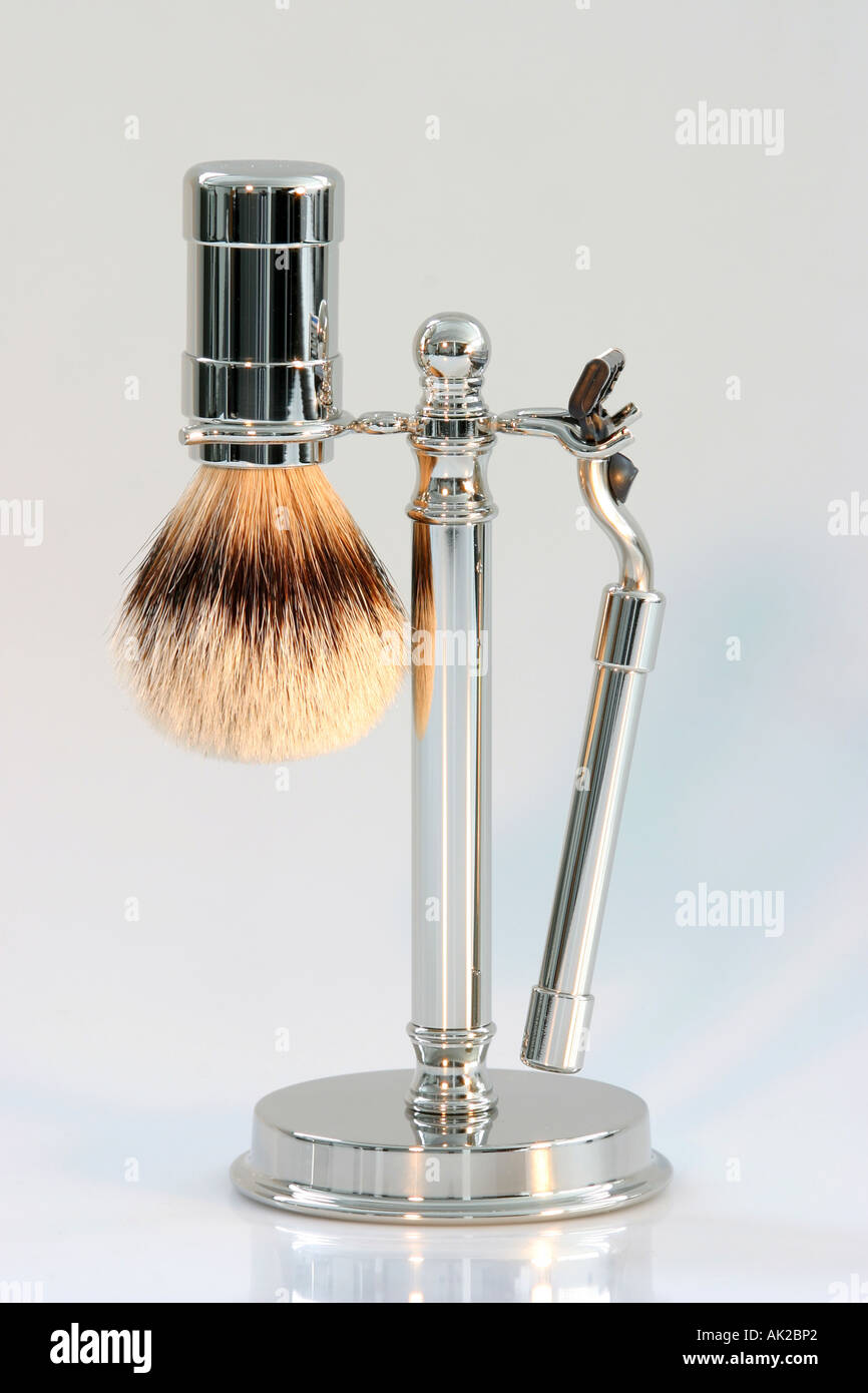 Razor brush hi-res stock photography and images - Alamy