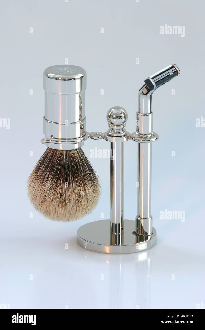 Razor brush hi-res stock photography and images - Alamy