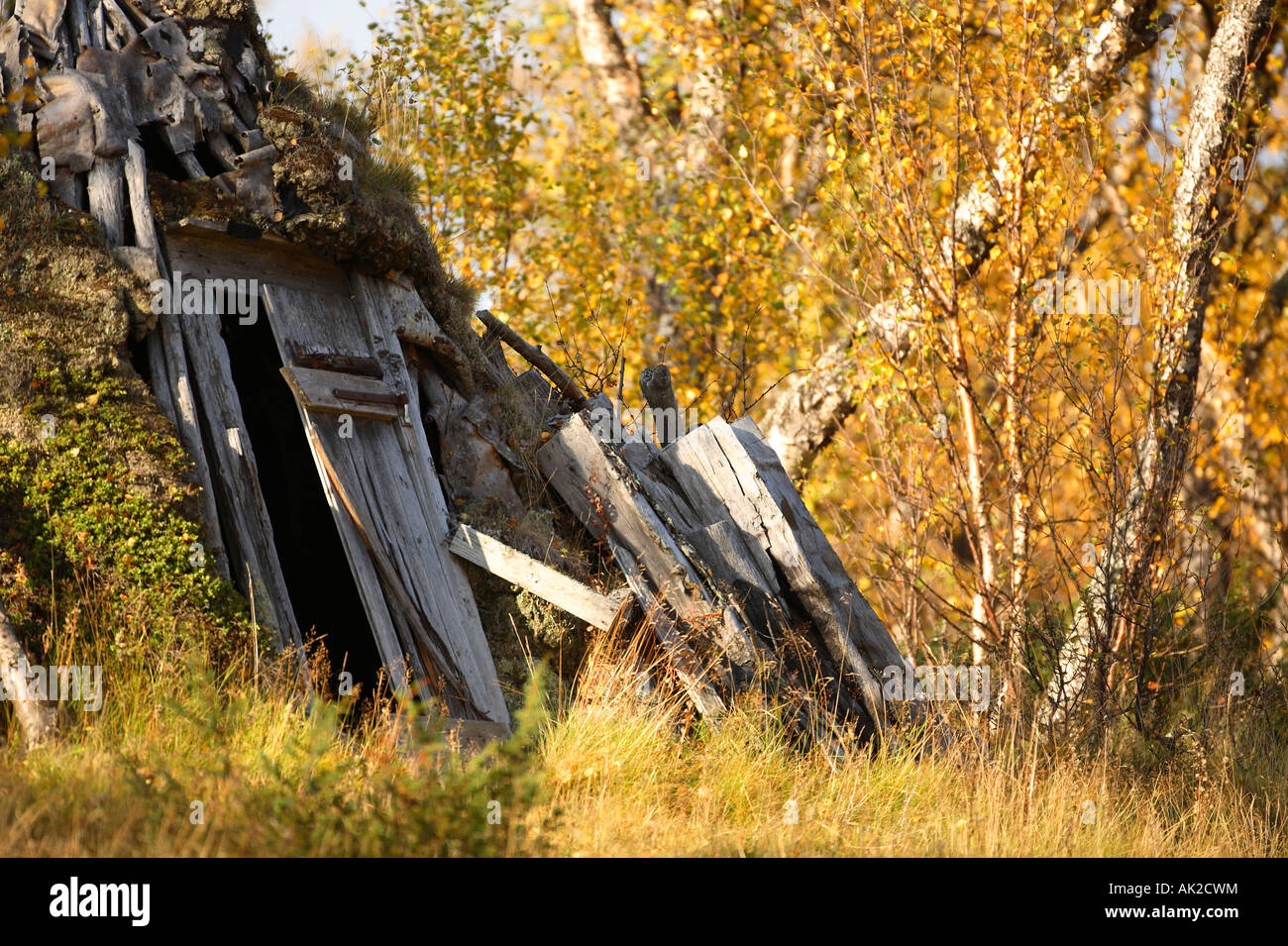Sami cabin hi-res stock photography and images - Alamy