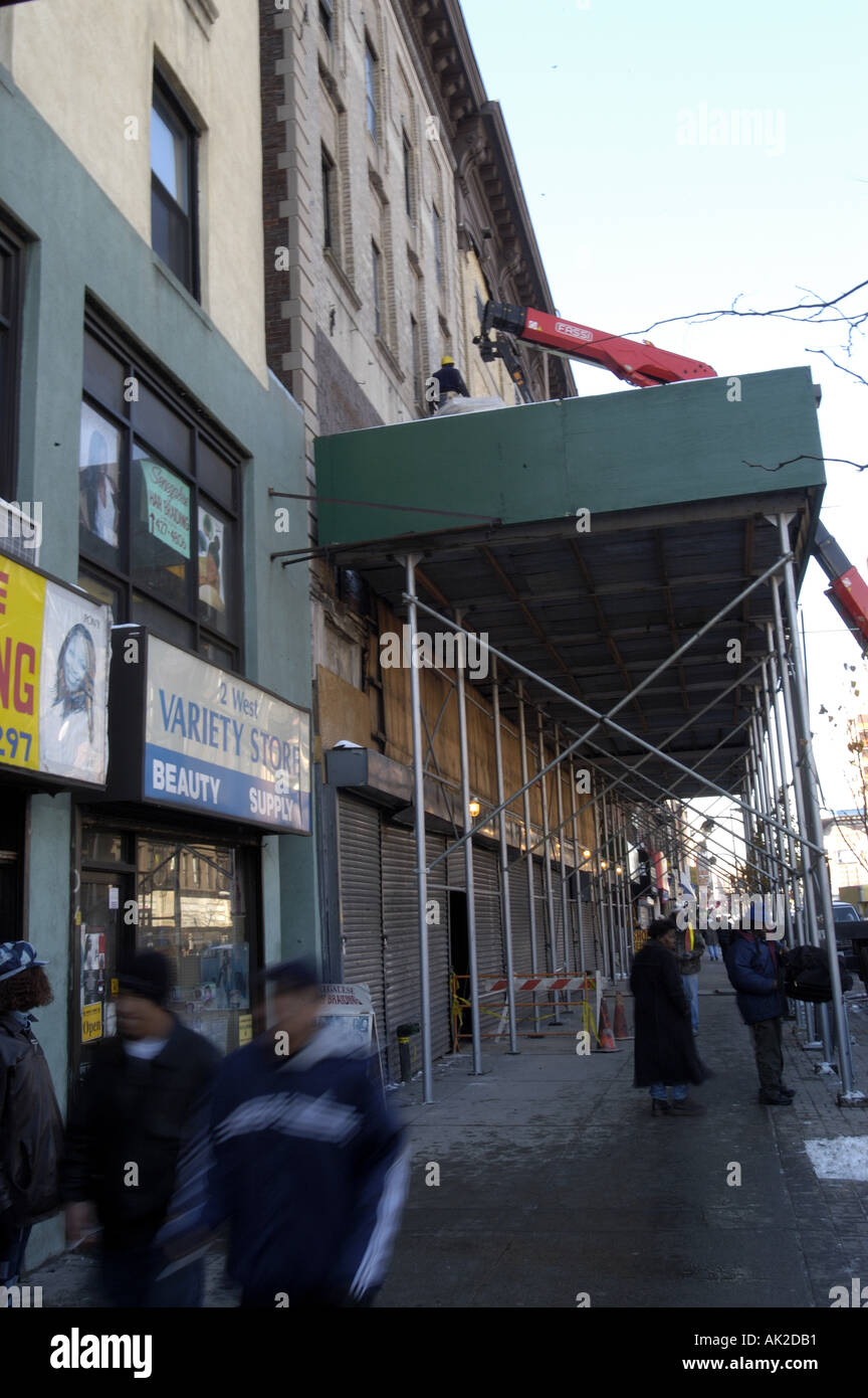 Harlem buildings hi-res stock photography and images - Alamy