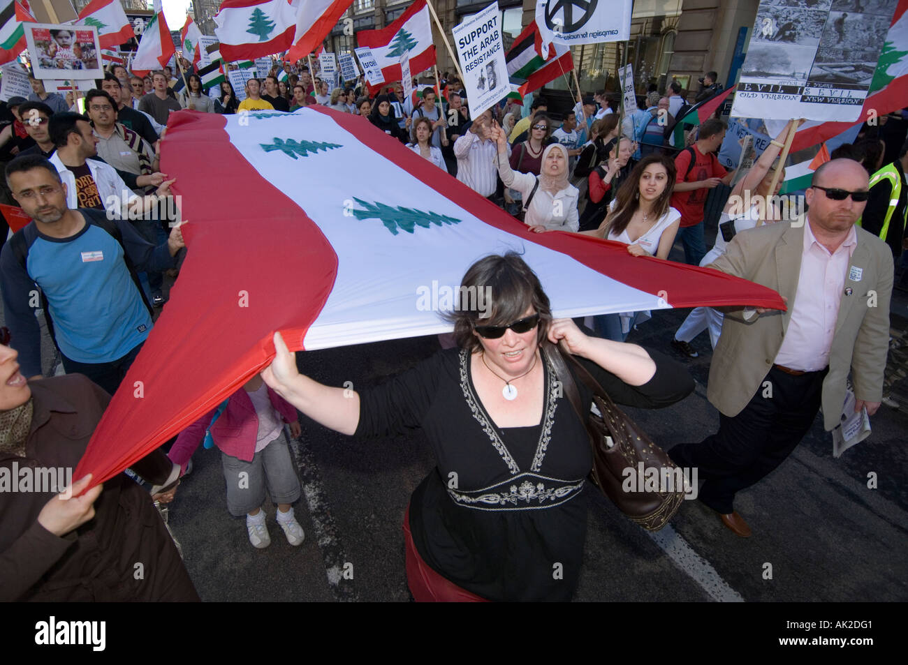 Lebanese flags hi-res stock photography and images - Alamy
