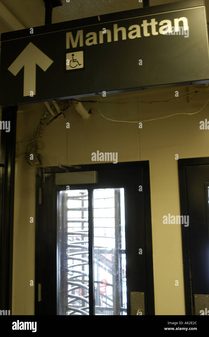 Manhattan sign NY subway Stock Photo - Alamy