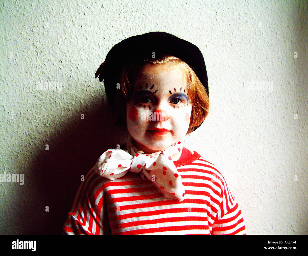 Paint child girl kid clown kids hi-res stock photography and images - Alamy