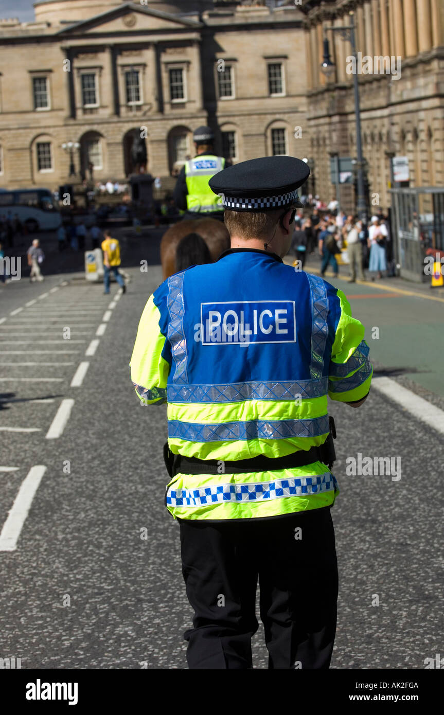 Edinburgh police hi-res stock photography and images - Alamy