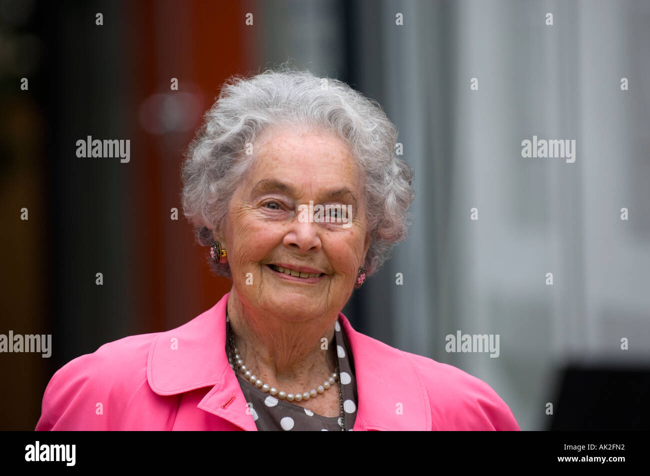 Lady Edna Healey award winning biographer and historian wife of Lord ...