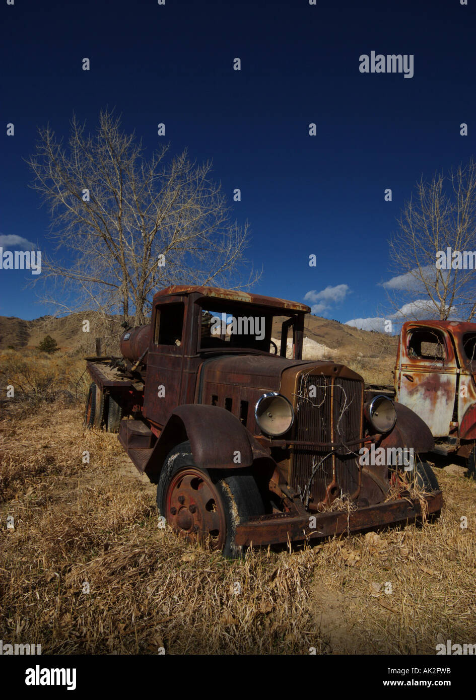 Old rusty cars abandoned in field near Golden Colorado Stock Photo - Alamy