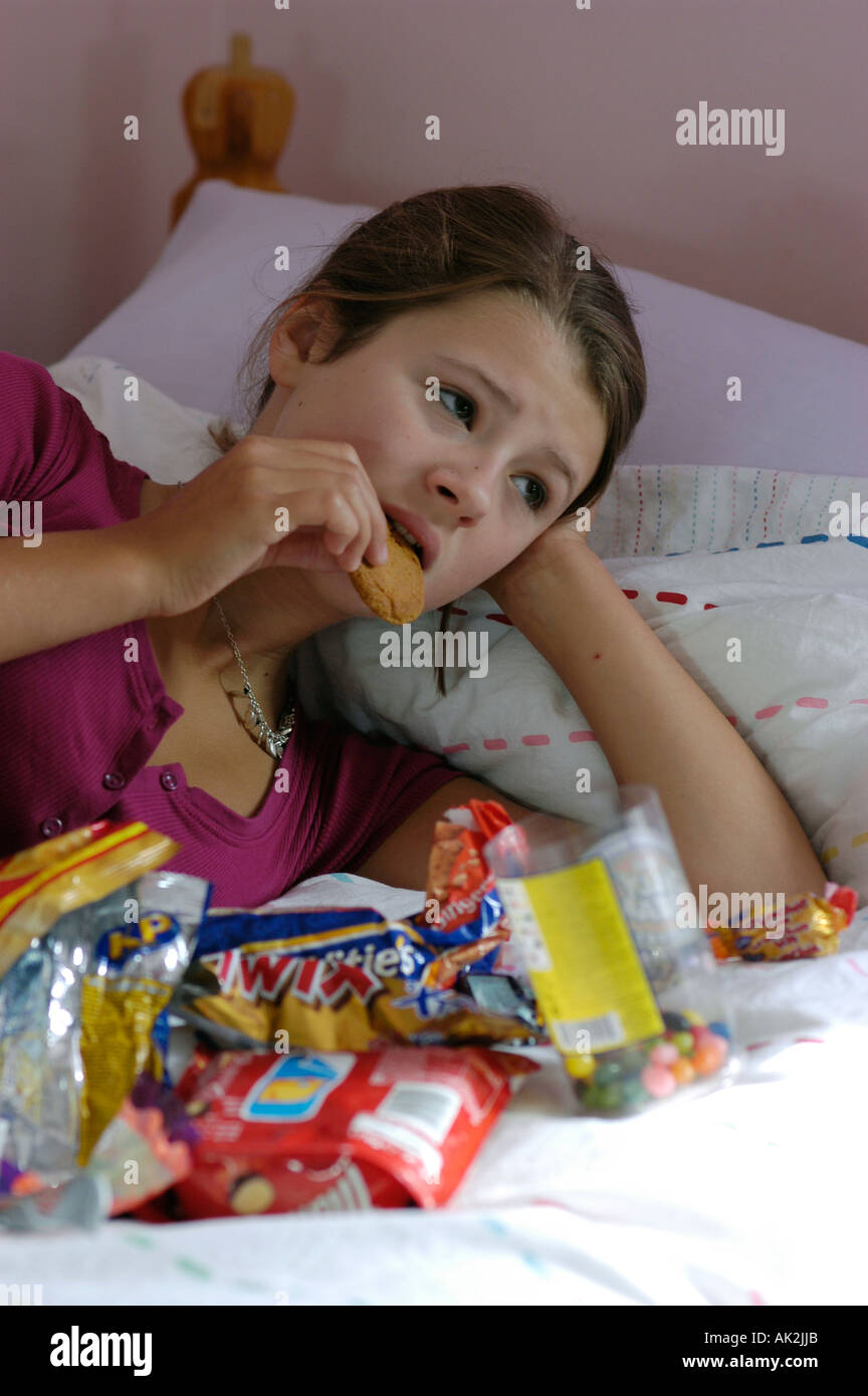 Girl binges hi-res stock photography and images - Alamy