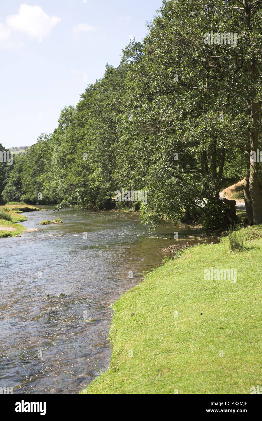 River Dove and Dovedale Peak District national park, Derbyshire ...