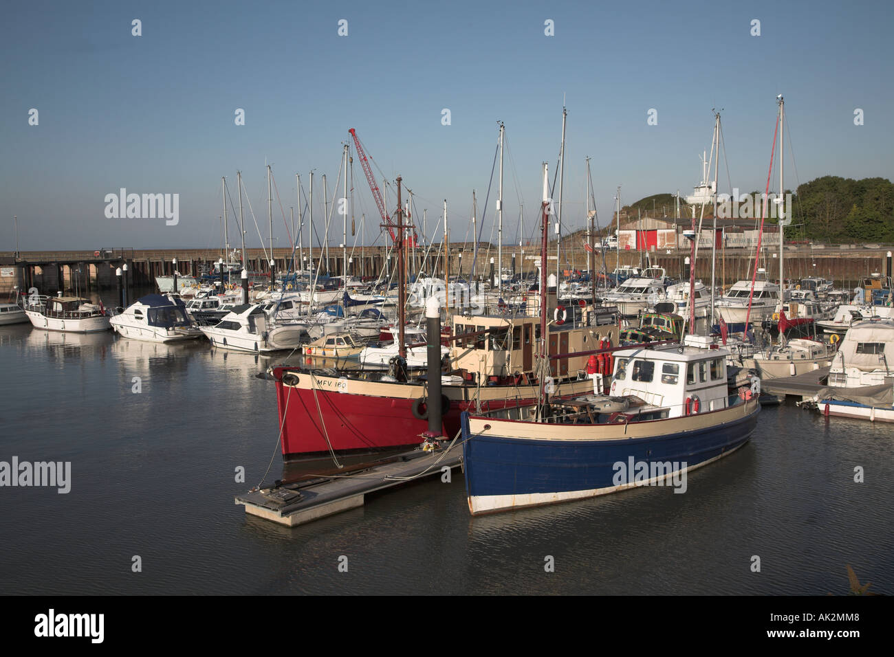 Watchet and harbour hi-res stock photography and images - Alamy