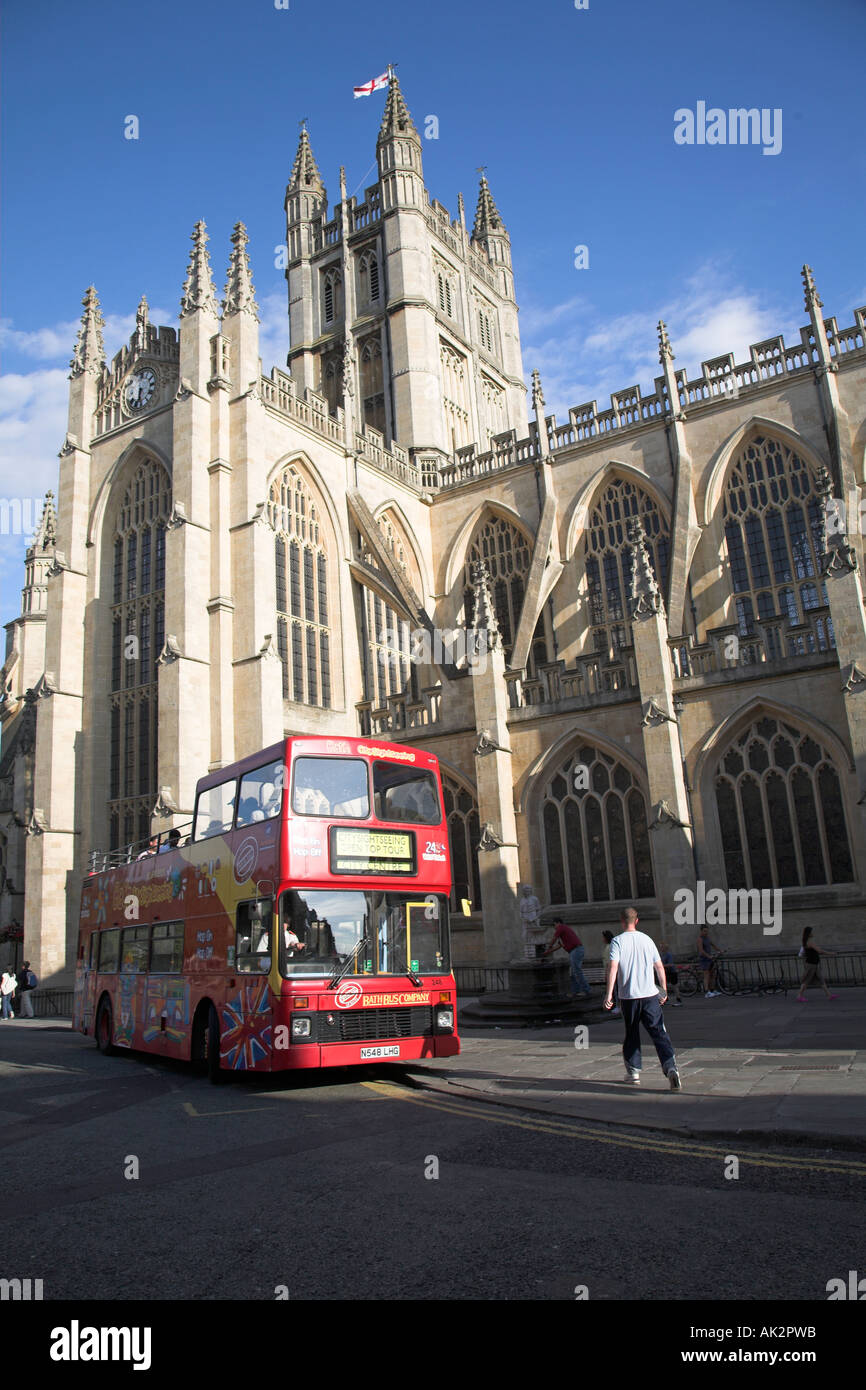 Classic tour bus hi-res stock photography and images - Alamy