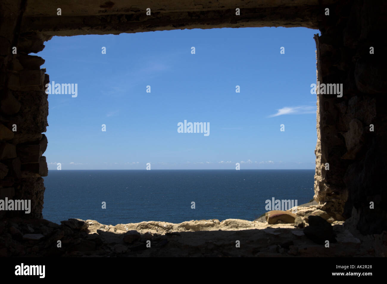 Big rock hole rock frame hi-res stock photography and images - Alamy