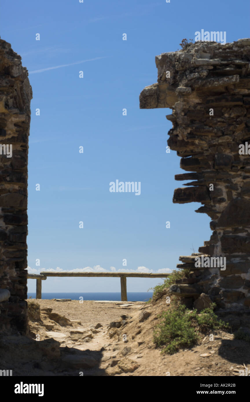 big rock with a hole rock frame Stock Photo - Alamy