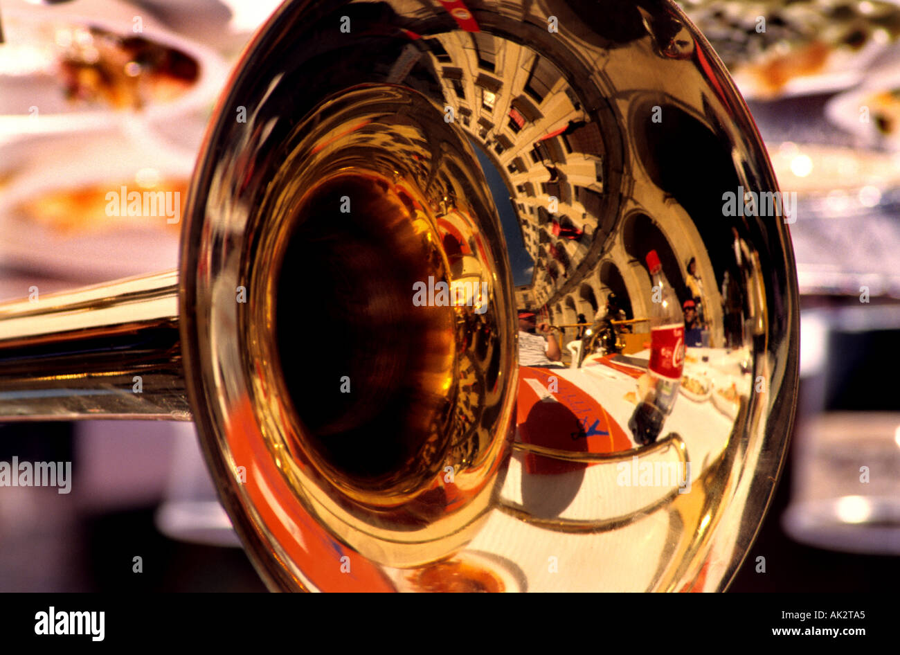 Trumpet with buildings, a bottle of Coca-Cola, ambient and celebration ...