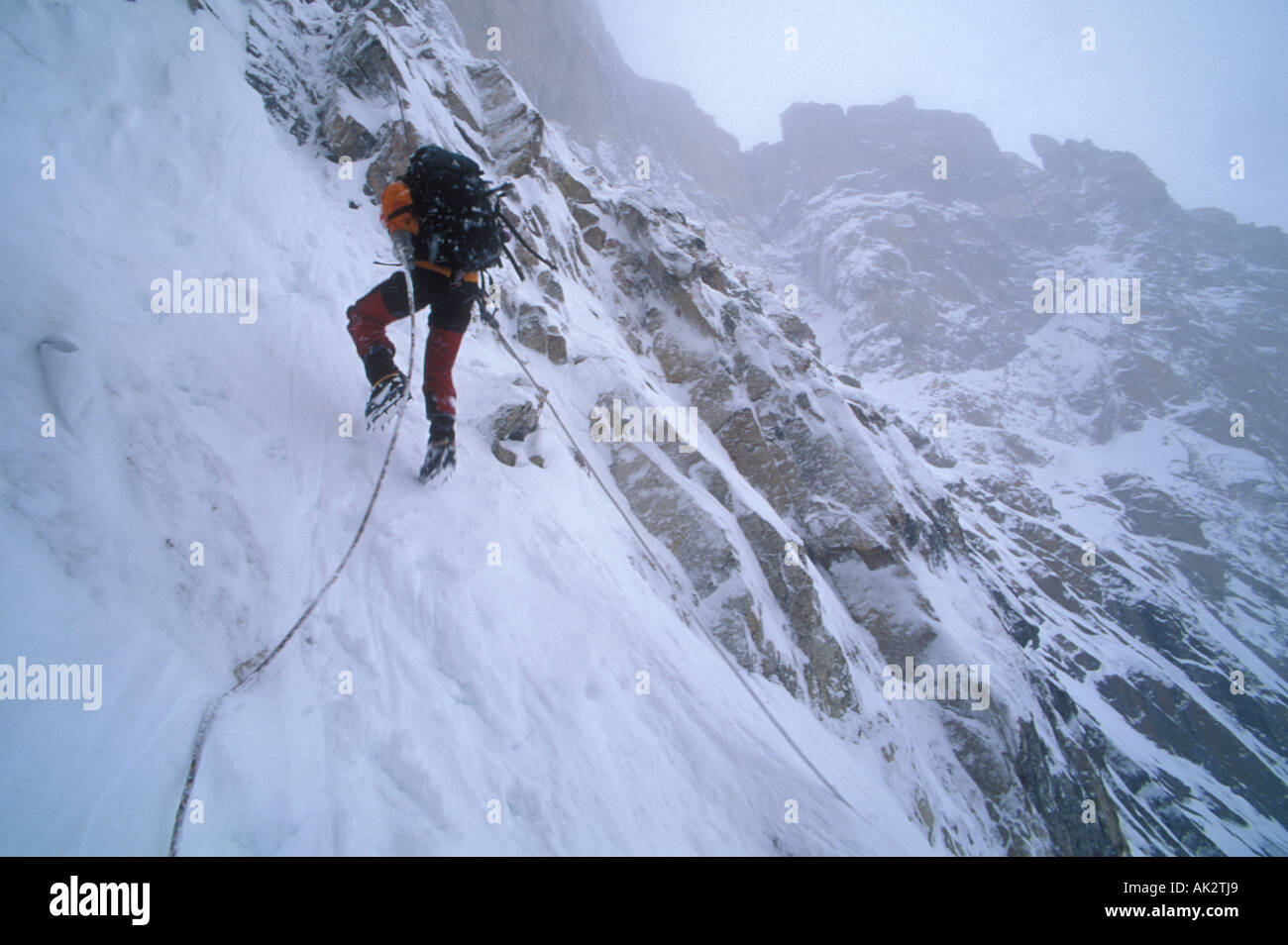 Climber down cliff on rope hi-res stock photography and images - Alamy